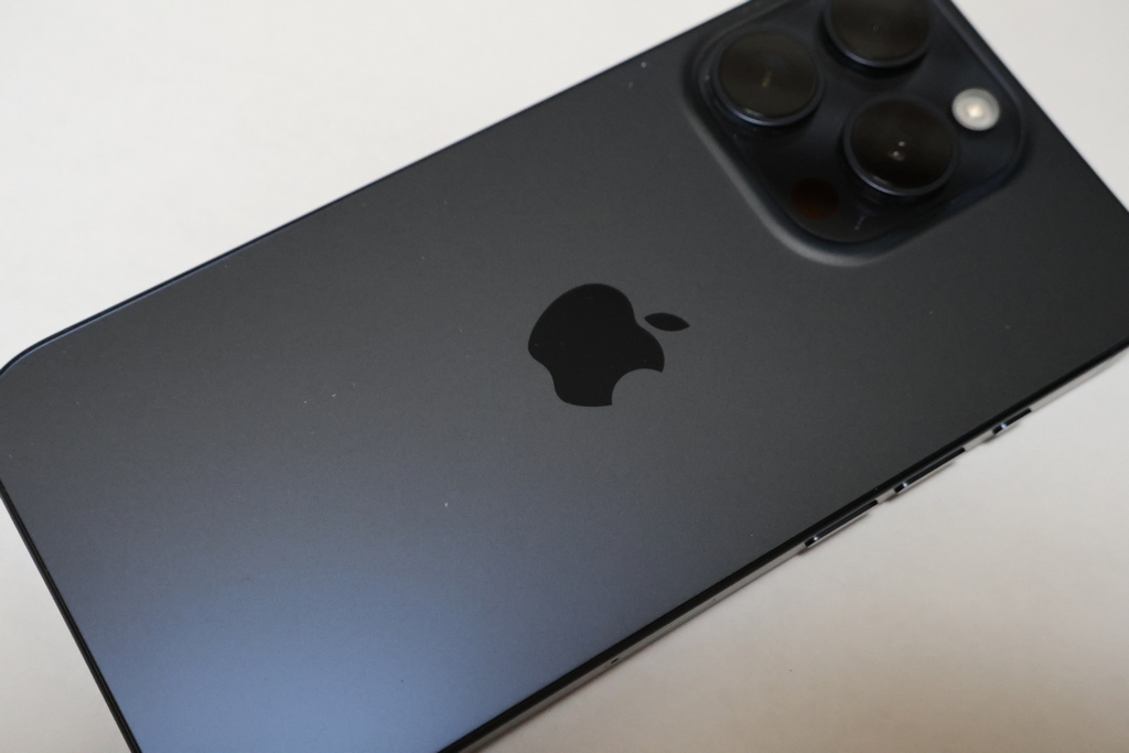 恒例、Apple、iPhone 17を発表: The Digital Camera Diary